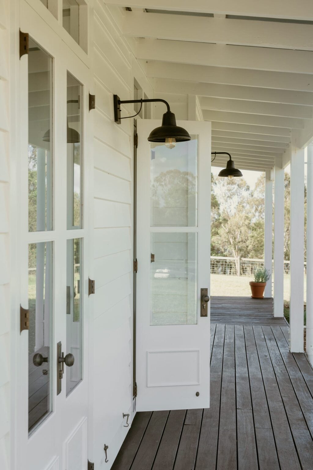 A Journey Through Australian Architectural Styles: Modern Farmhouse ...